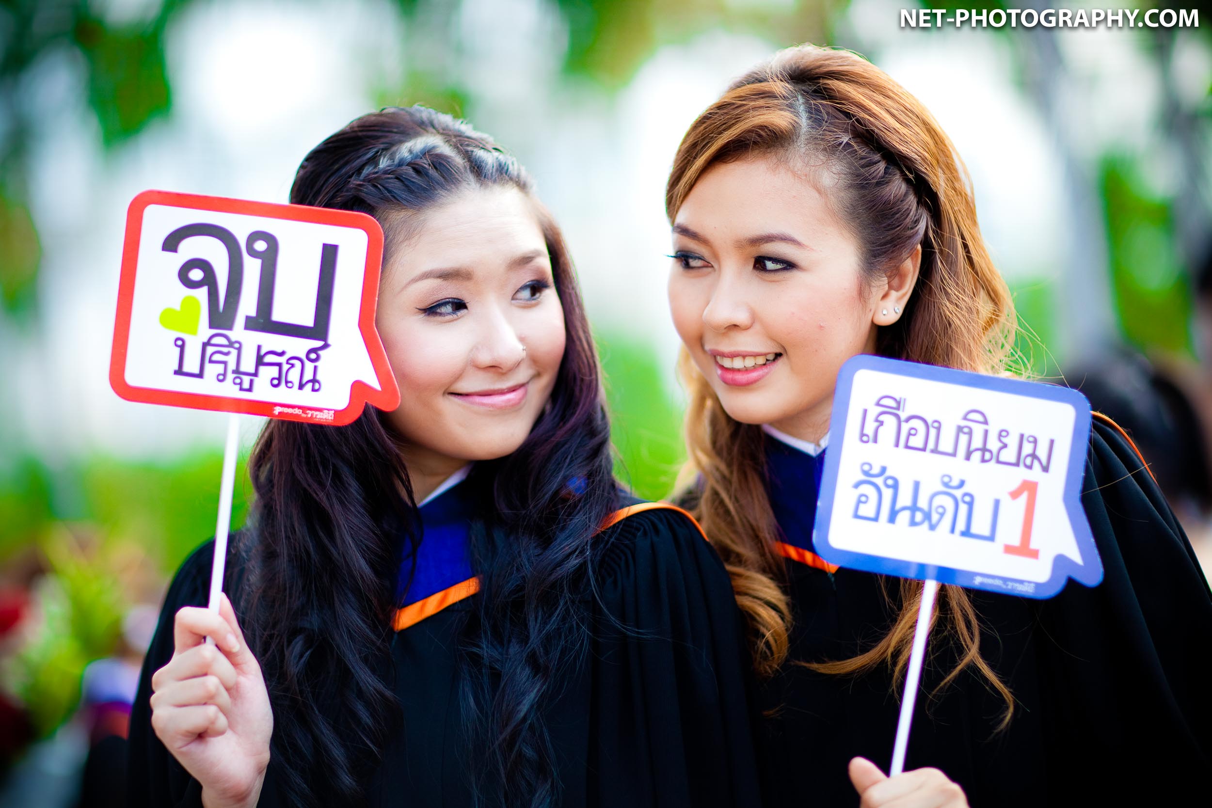 ถ่ายภาพรับปริญญามหาวิทยาลัยกรุงเทพ | Bangkok University Graduation 2010 ...