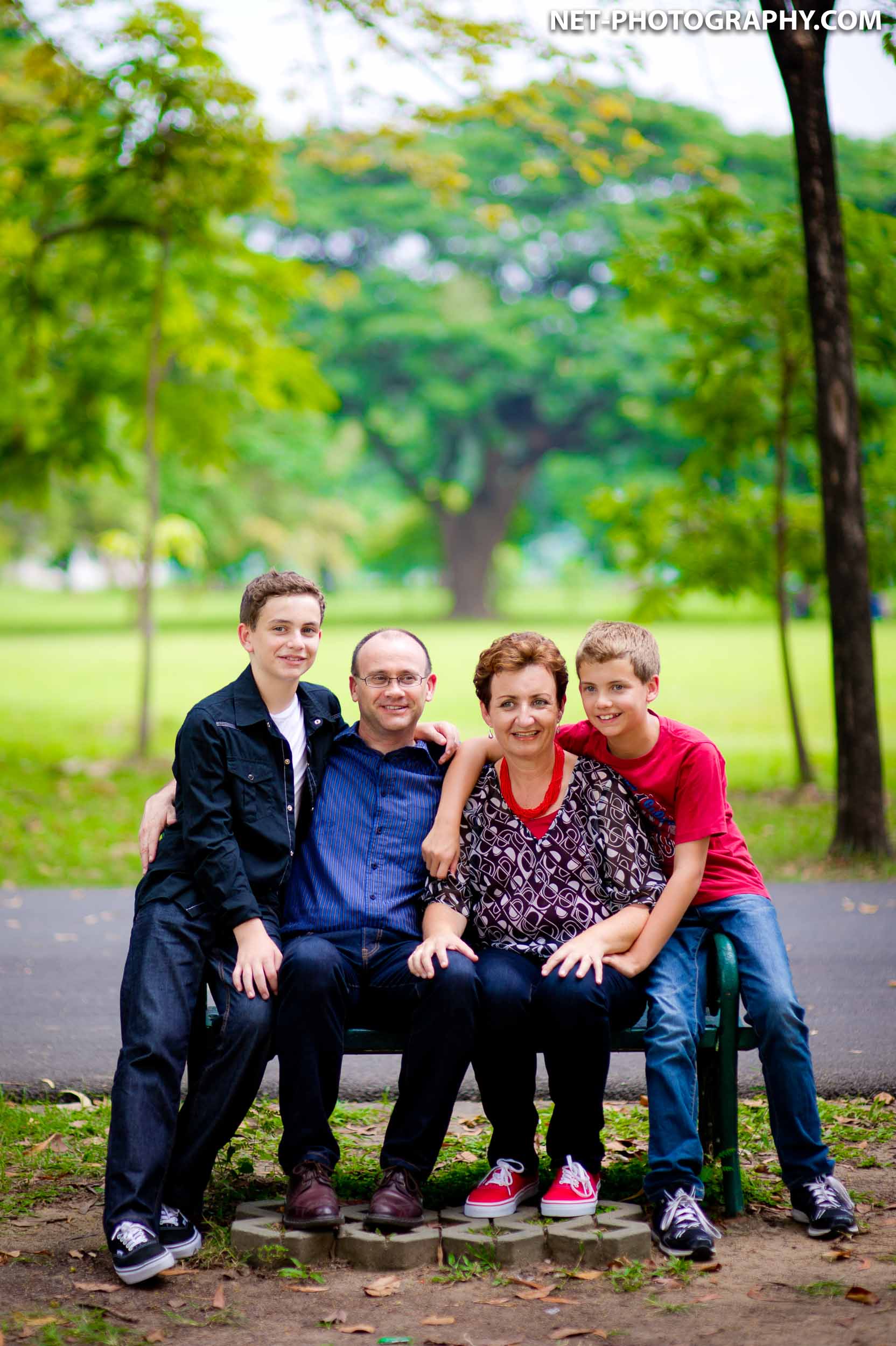 Bangkok Family Session at Rod Fai Park - NET-Photography Thailand ...